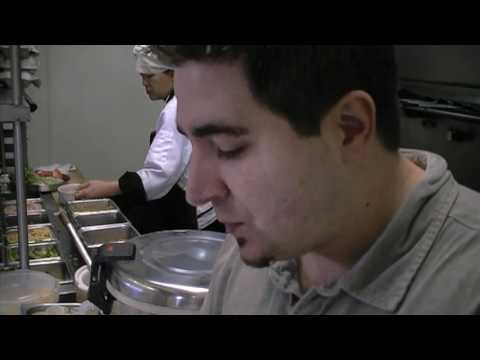 Jo Wok - Sandusky Ohio Restaurants - YouTube