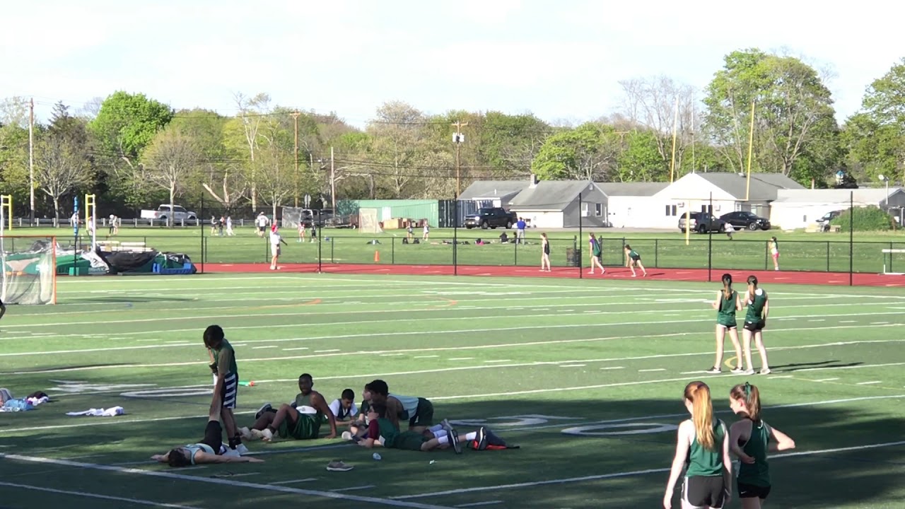 Trinity Valenzuela 200 meter sprint (running in 1st lane closest to ...
