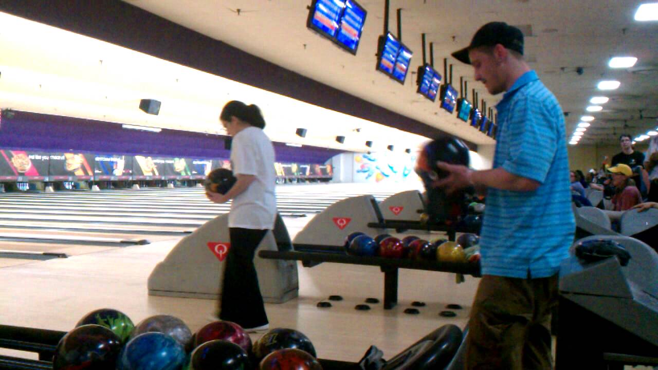 Mike Wisniewski shoots 300 part 2 - YouTube