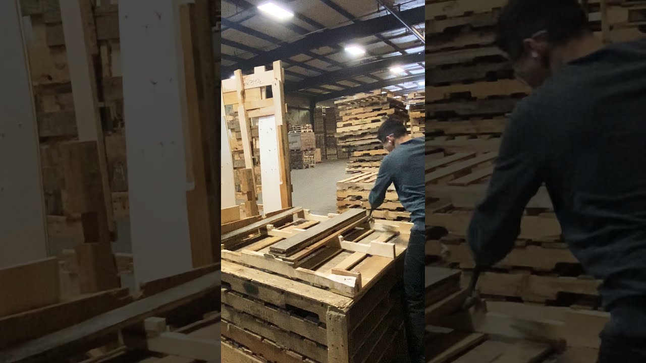 Repairing REALLY broken/beat up pallets. 🤢🤮 - YouTube
