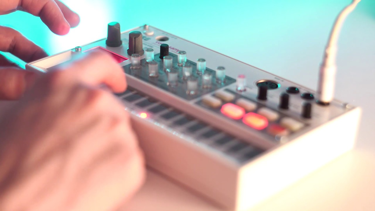 Korg Volca Sample: Synthwave x Chillwave Fail (Vosyr Sample Pack) - YouTube