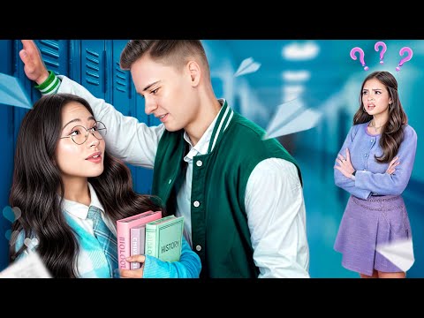 Poor Girl Fell in Love with Her Rich Enemy at College