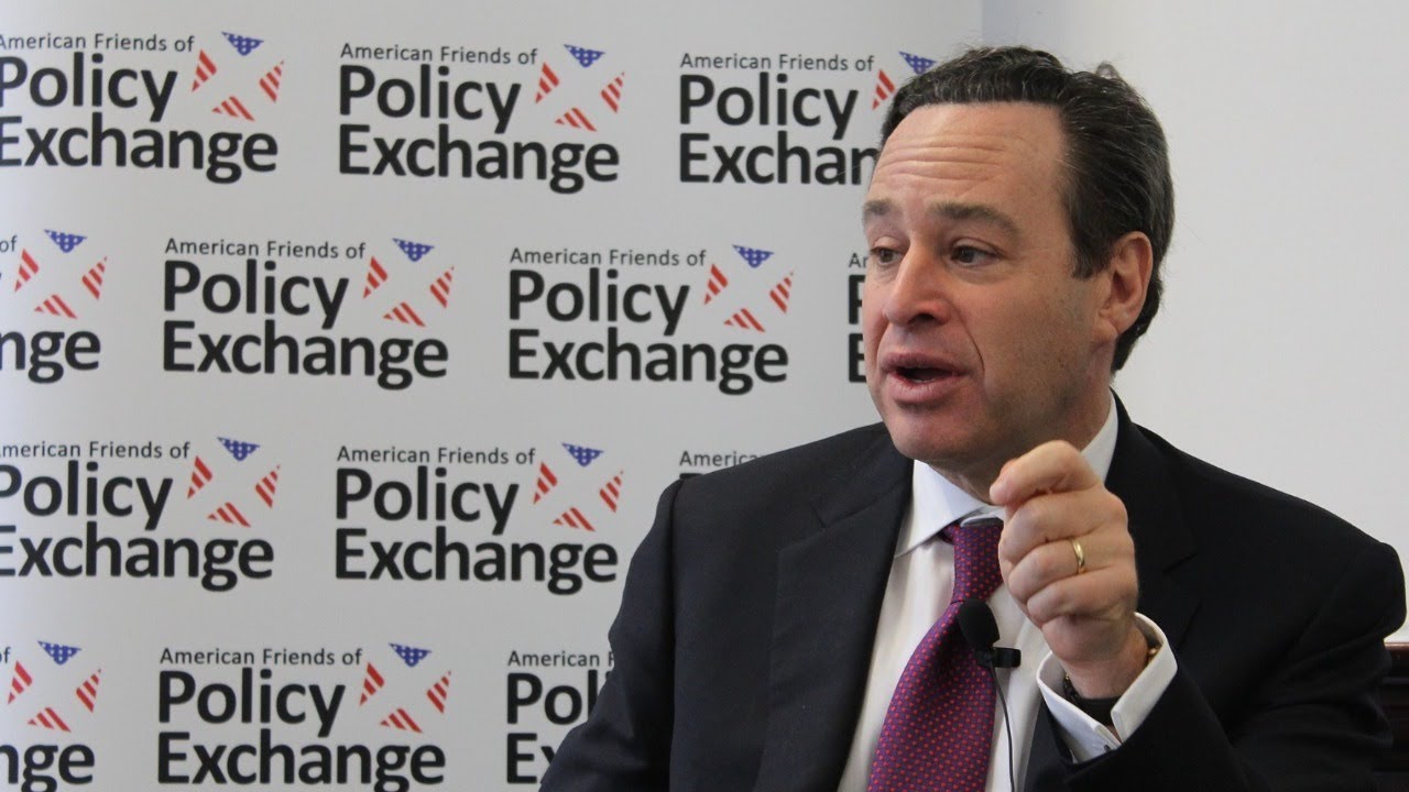 Guest David Frum on the future of Democracy in America - YouTube