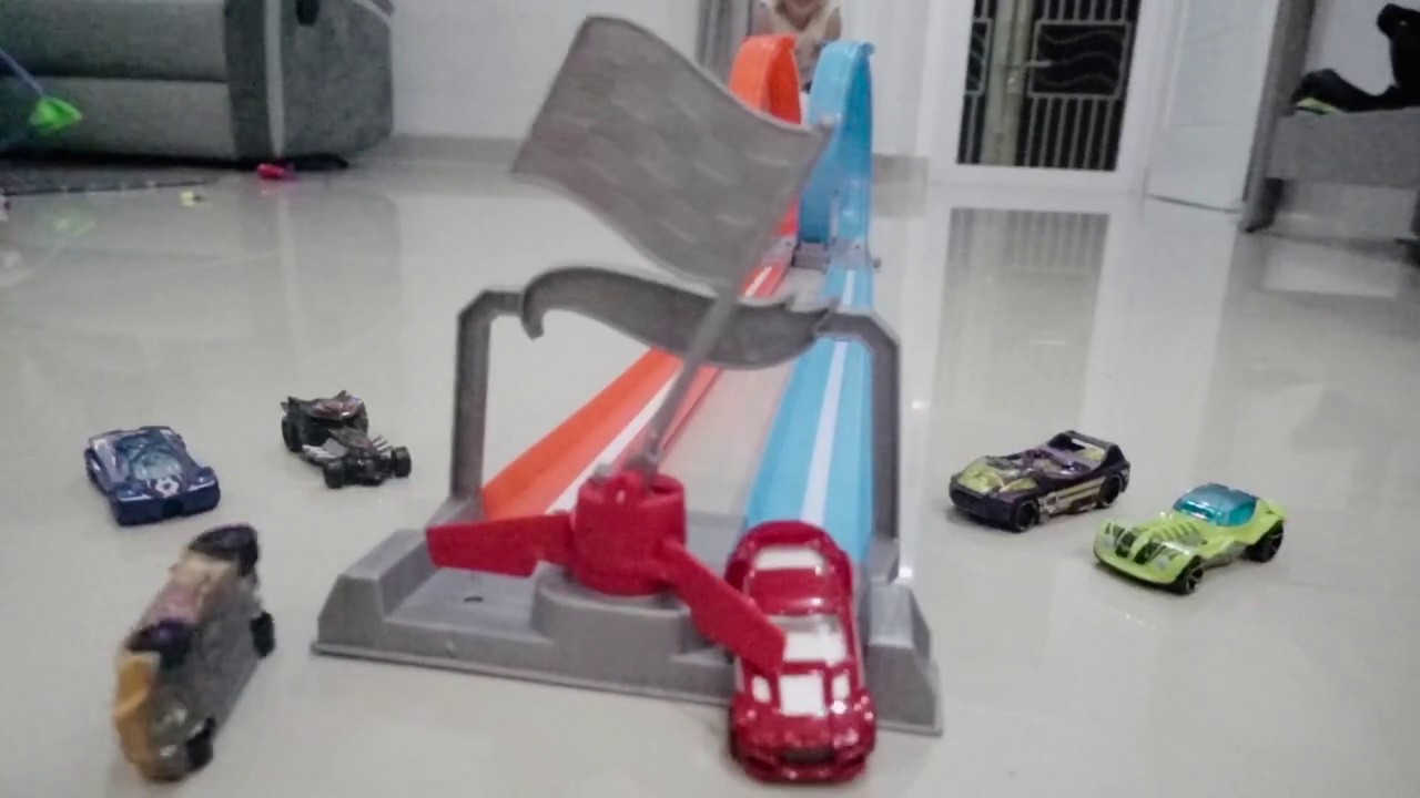 Play with hot wheels track double loop dash - YouTube