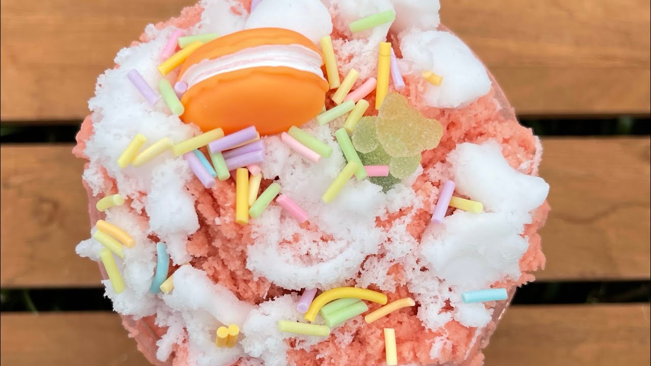 Cloud ☁️ slime with Macaron/sprinkle charms - YouTube