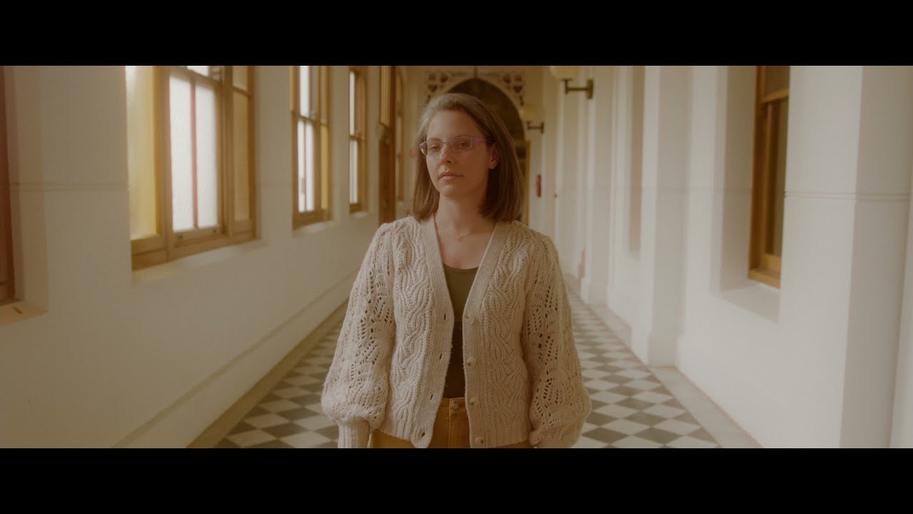 Meet the Artists | Jennifer Whitten - YouTube