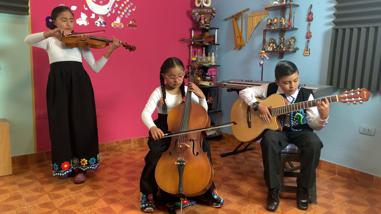 Valicha Huayno Cusqueño - YouTube