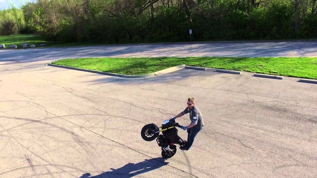 Kansas City Grom Stunt Ride - YouTube