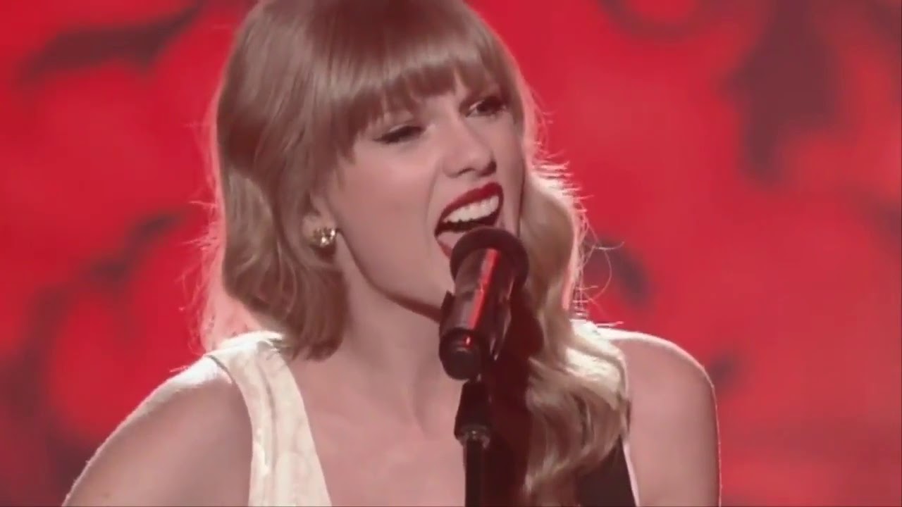 Taylor Swift RED With Original And New Band Members - YouTube