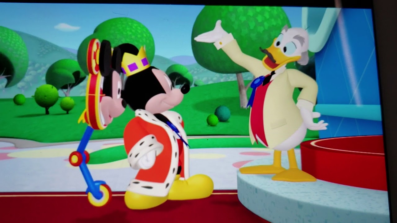 Mickey mouse costume runway - YouTube