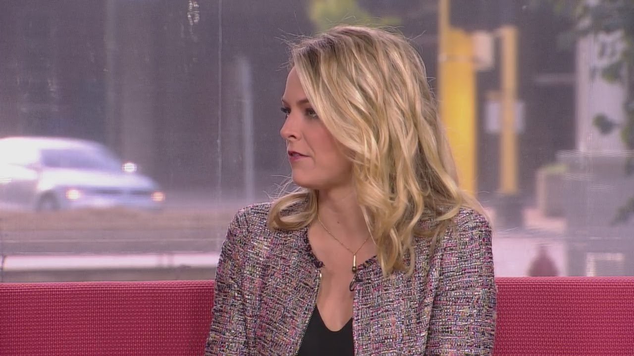 CBS Sideline Reporter Jamie Erdahl Joins WCCO Mid-Morning - YouTube