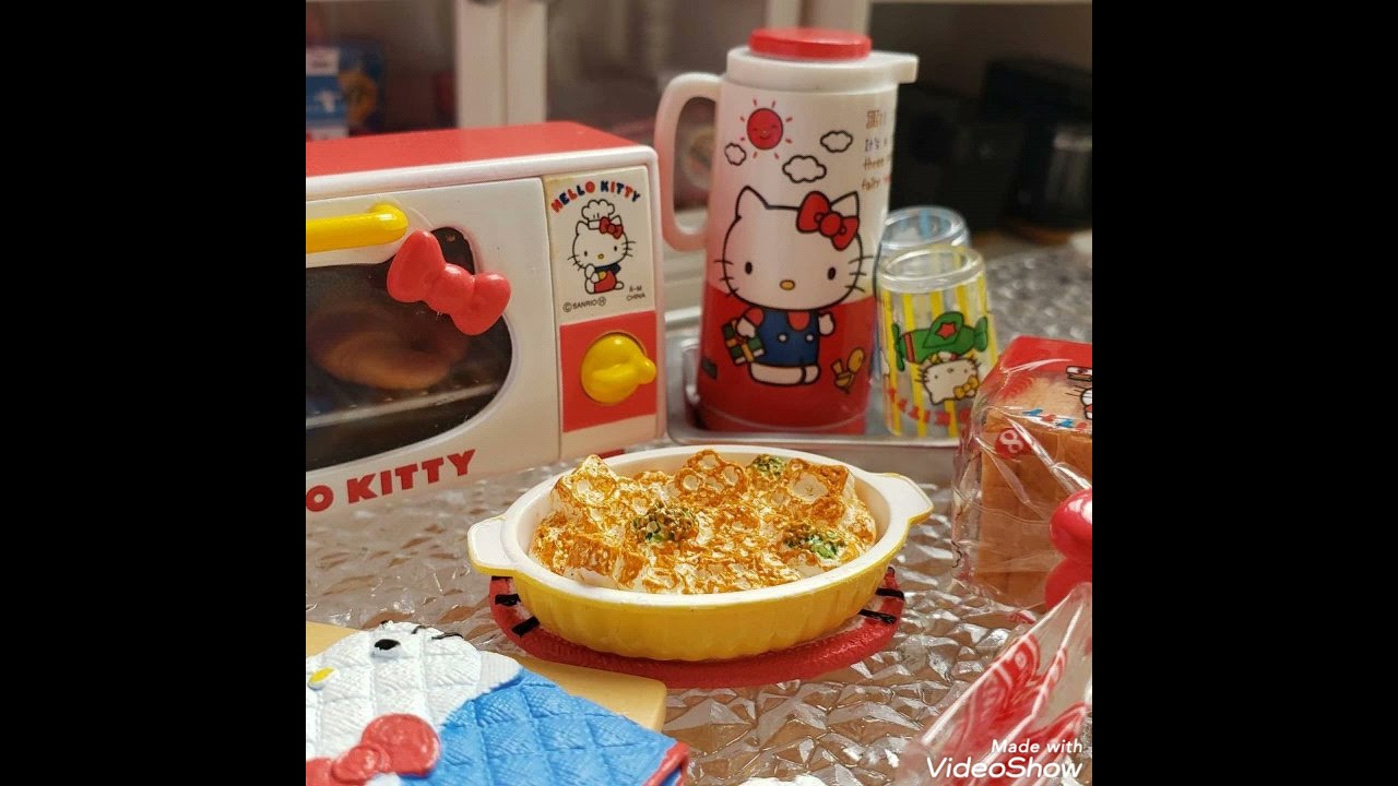 Oven number 5: Baked broccoli + Hello Kitty macaroni with cheese. - YouTube