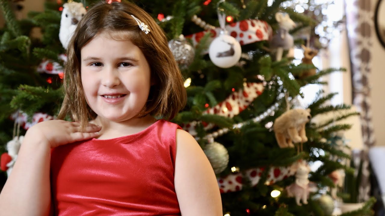 Zoe Stephenson - Silent Night - Melody Thomas Music Studio - YouTube