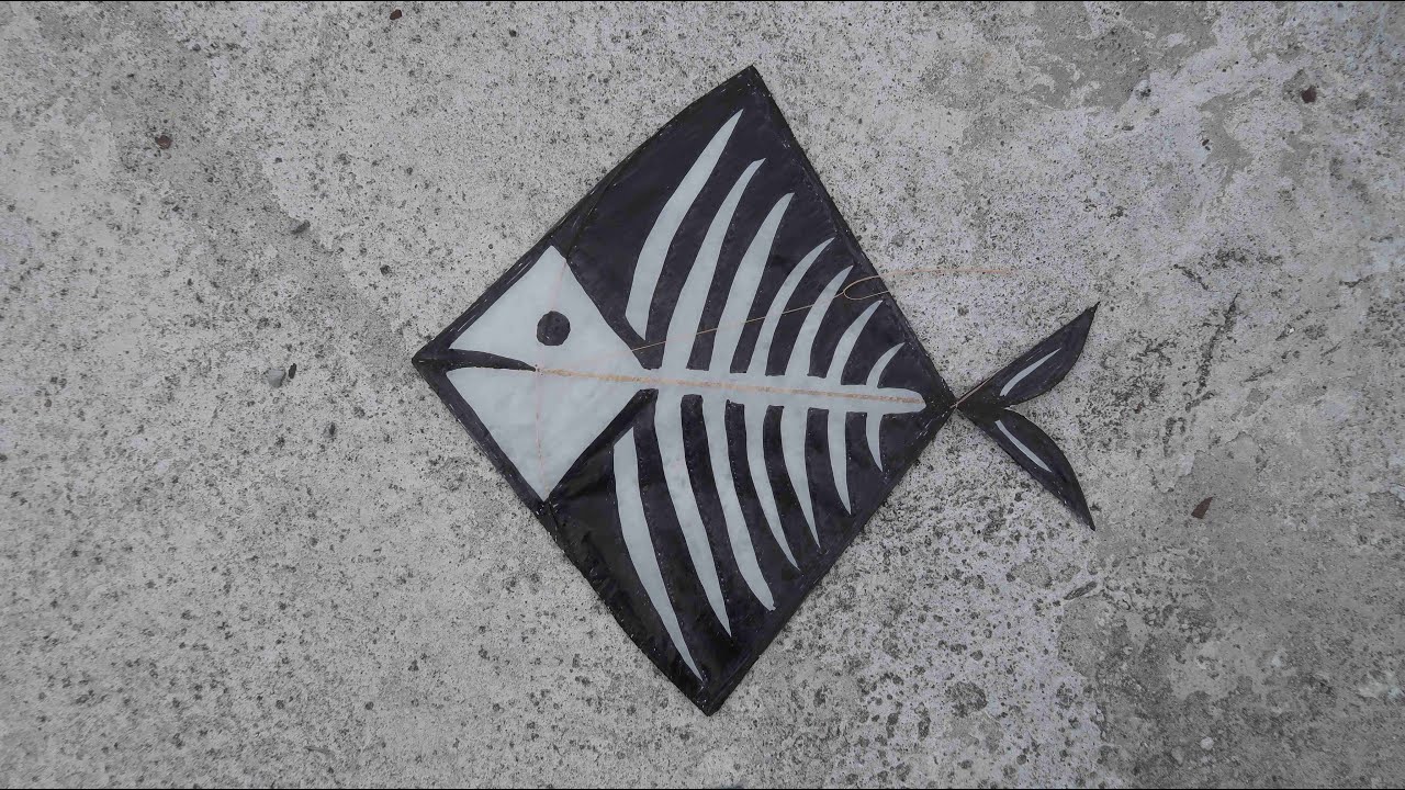 Cara membuat layangan tulang ikan - YouTube
