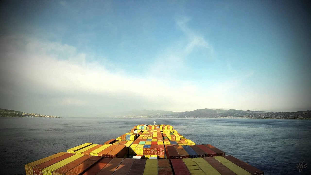 Time-lapse (60x): Messina Strait transit, southbound [4K / UHD] - YouTube