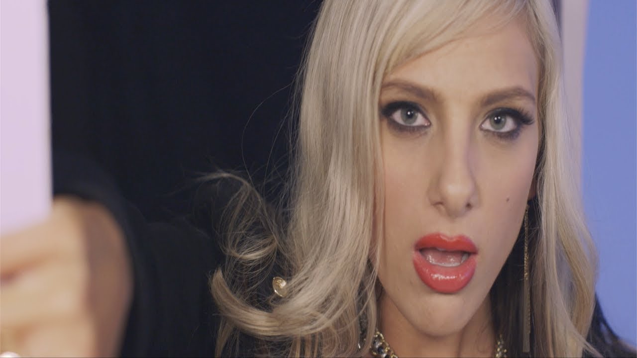 Jenni Nicole - Money In The Bag ft. Jenevivé (Official Music Video ...