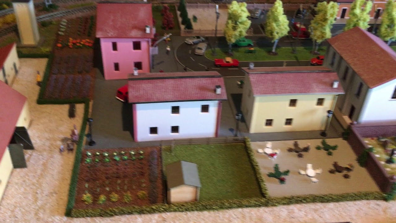 Modellismo H0 ferrovia italiana della Hachette - YouTube