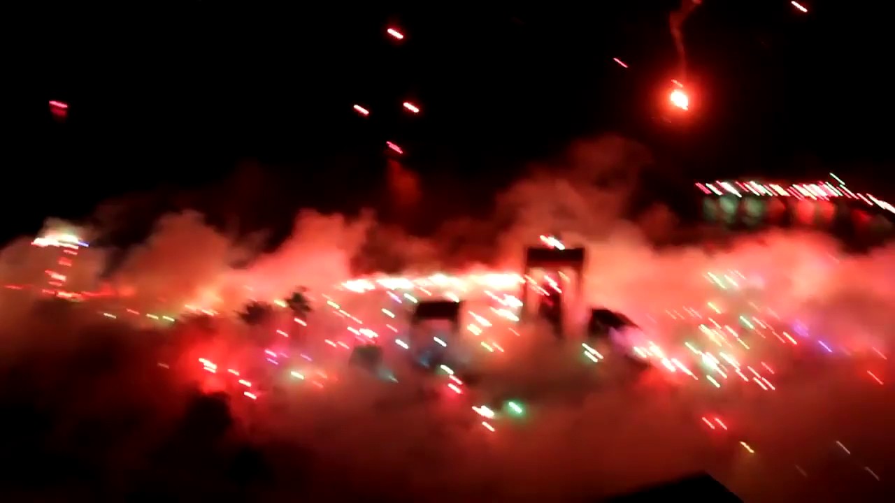 Pyro show by Ultras Karşıyaka - YouTube