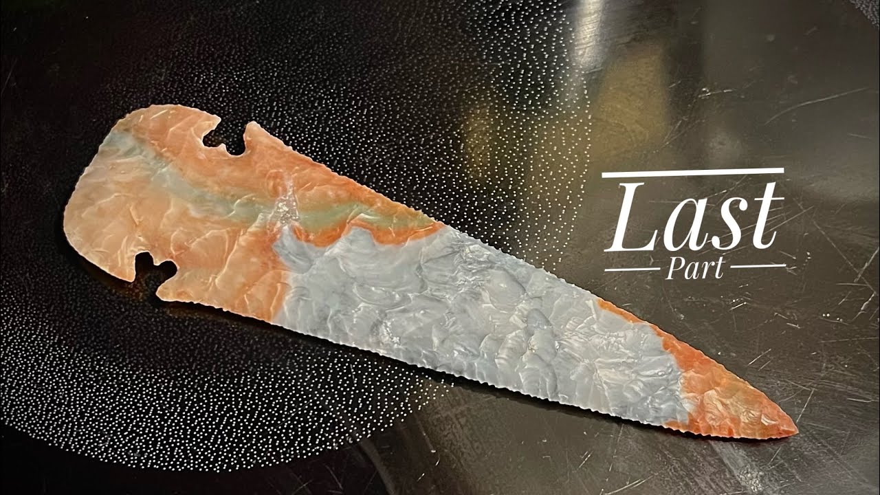 Flint-Knapping: Flint Ridge E-Notch Point - YouTube