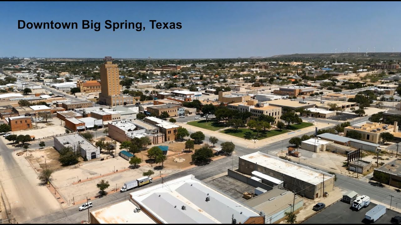Downtown Big Spring, Texas with DJI Air 3 - YouTube