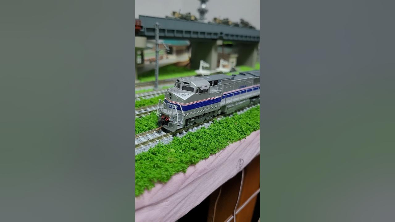 [DASH-8 Phase 4] Model Train N Scale/N Gauge/ N ゲージ/ spur N #Amtrak #Atlas - YouTube