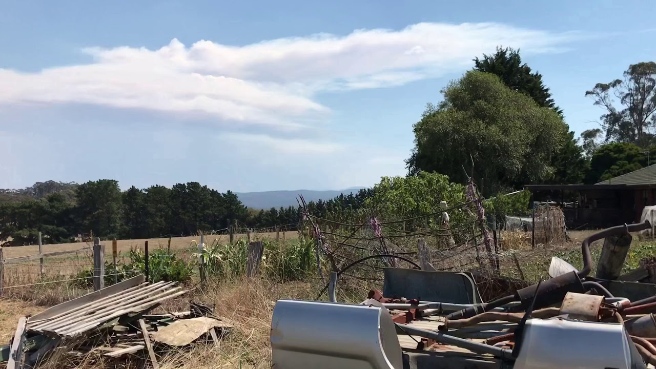 Bunyip State Forest Fire Victoria Australia - YouTube