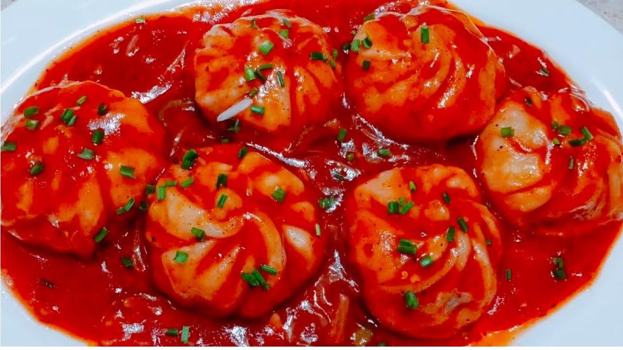 How To Make Momo Manchurian || Steamed Momos Recipe || Easy Momos ...