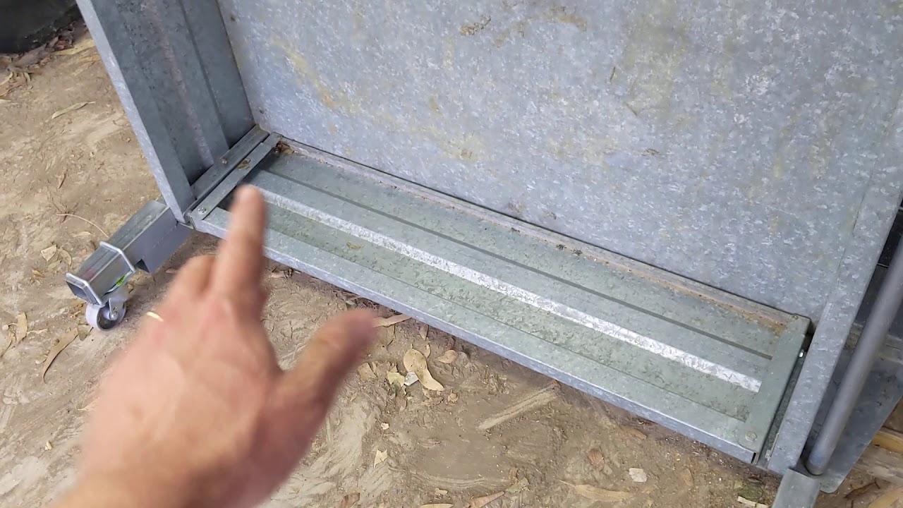 Upright trailer storage - YouTube