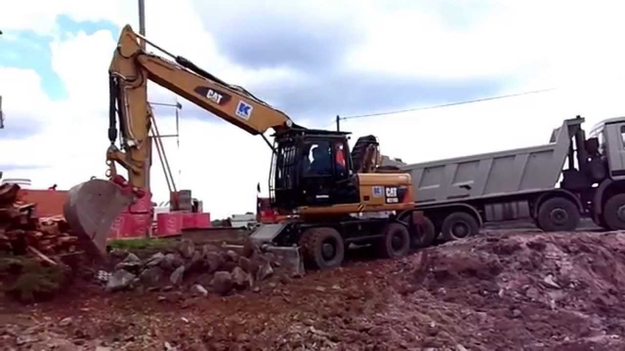 CAT M 318 der Firma KARL - YouTube