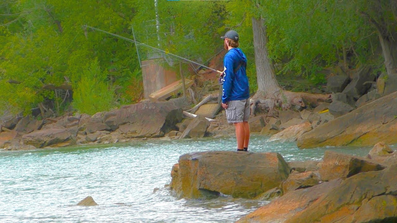 Late Summer NIAGARA RIVER Bass Fishing - YouTube