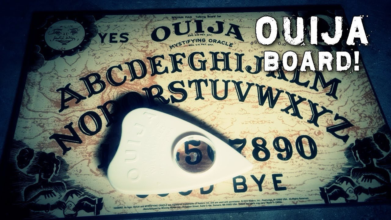 PLAYING OUIJA BOARD FOR THE FIRST TIME ! (Introduction to the channel ...