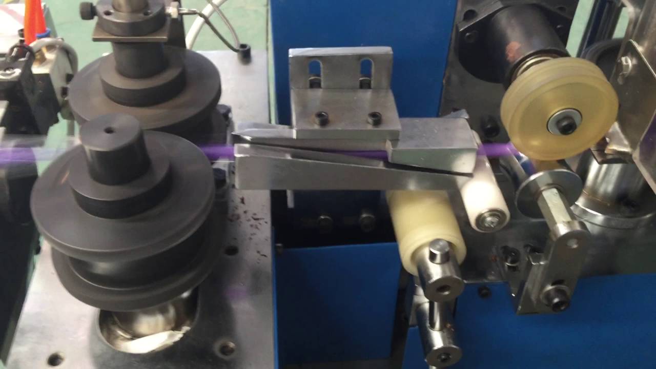Spoon straw packing machine - YouTube