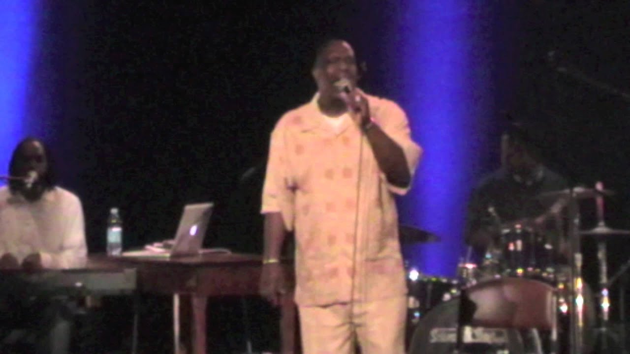 Tony Washington Gospel Singers - live - Italy - 2011 - 8/9 - YouTube