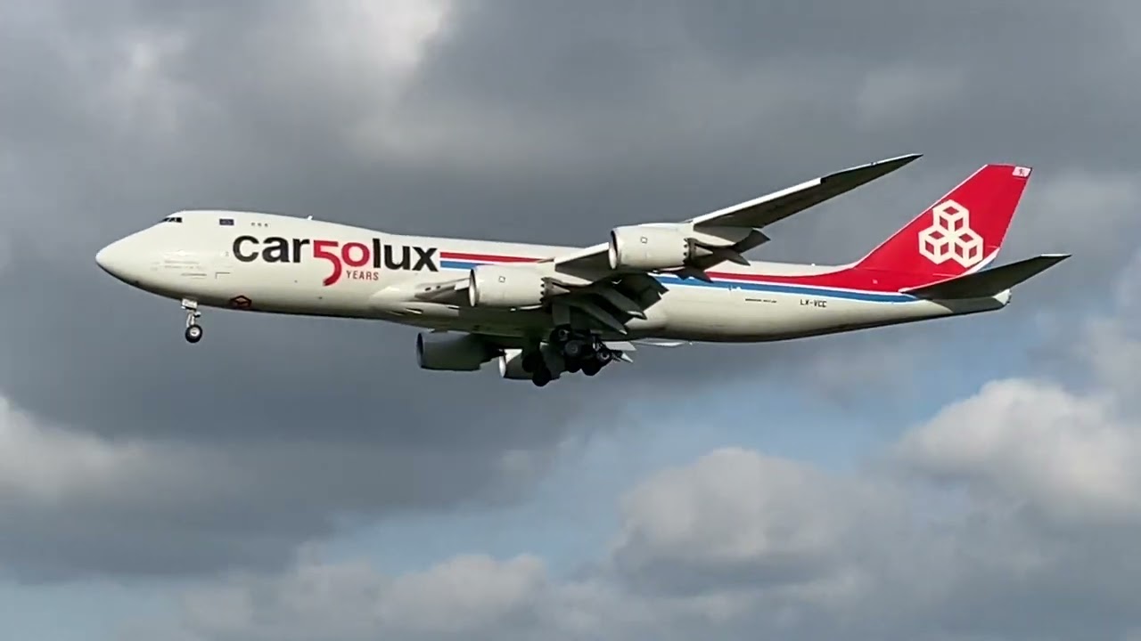 Cargo Lux B747-8F - YouTube