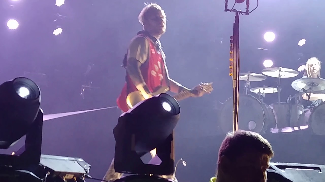 Shinedown - Simple Man - Toronto Live 2019 - YouTube