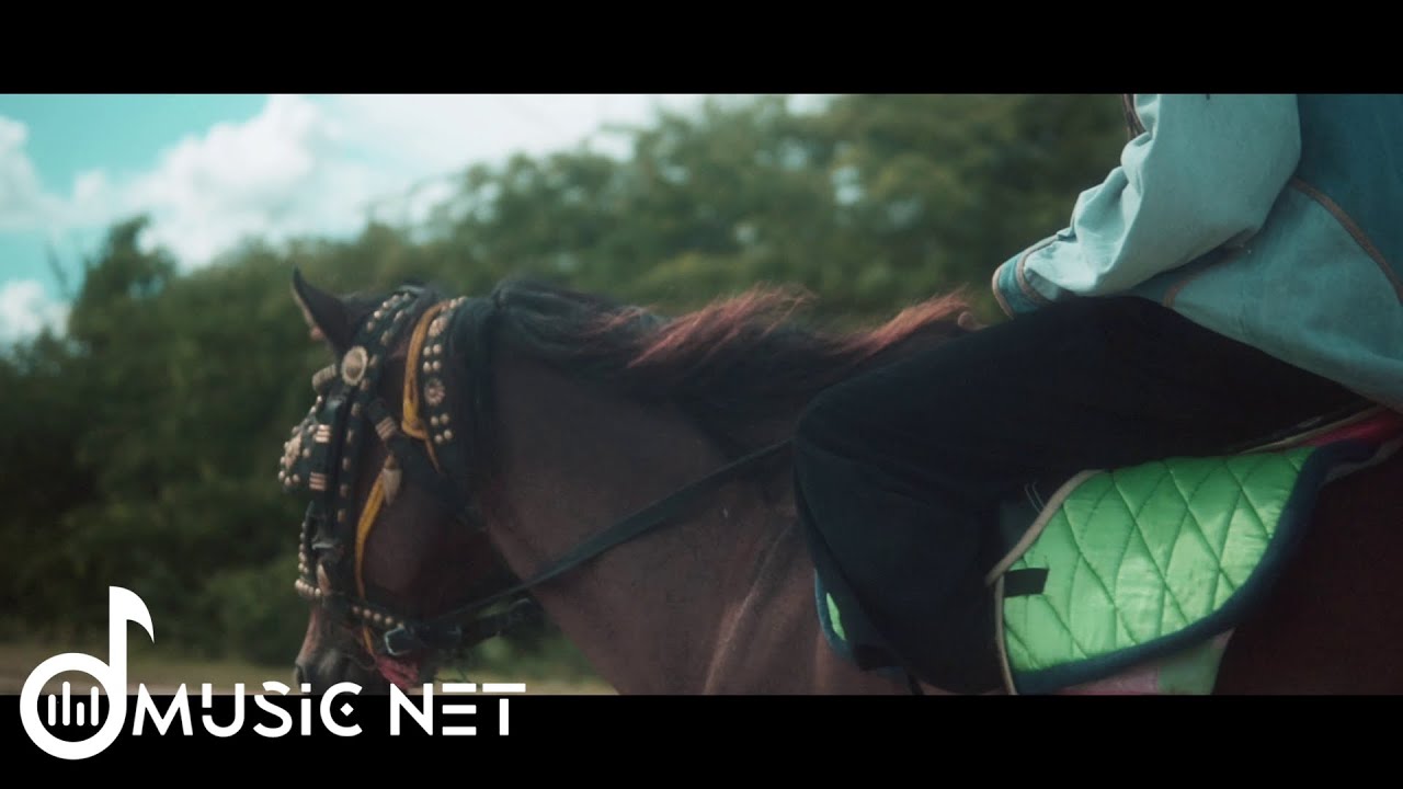 Kyaw Win Myint - မြို့လွမ်းချင်း - YouTube