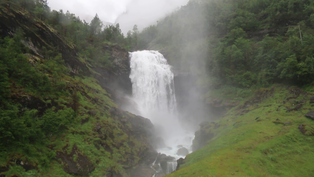 World of Waterfalls: Main Drop of Drivandefossen - YouTube