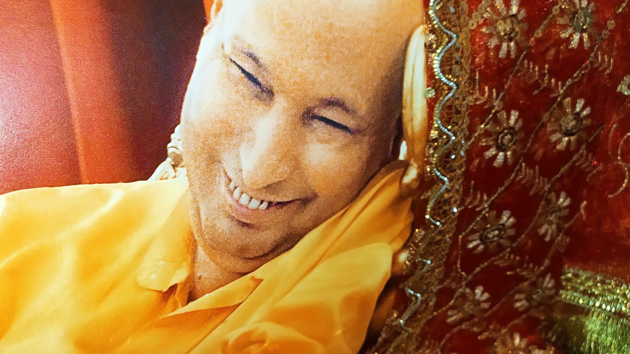 MONDAY को GURUJI की अँधेरे में SAMADHI के अंदर गये LIVE चमत्कार BADE ...