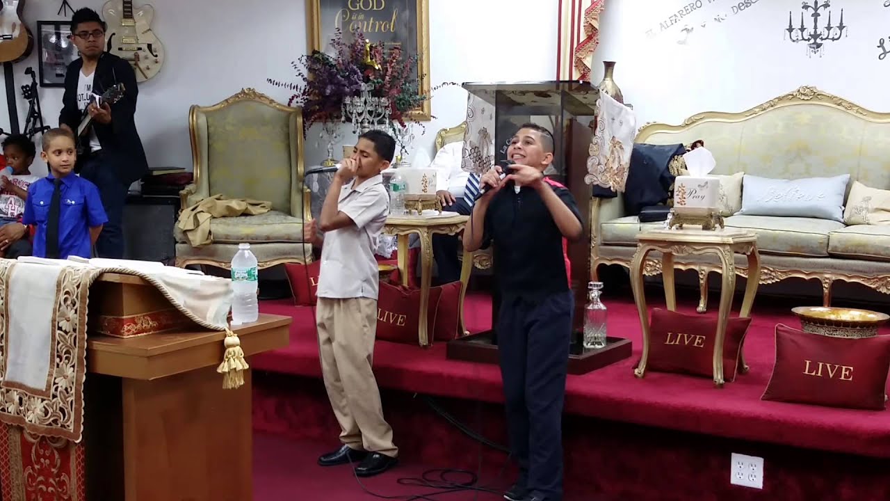 Medley de alabanzas by Joel & Caleb Rosa - YouTube