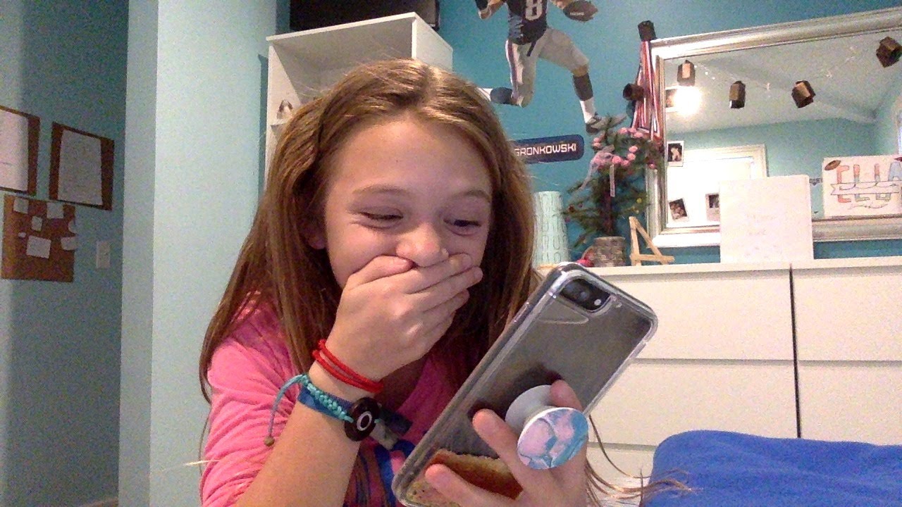 looking at some of my friends tic-toc accounts - YouTube