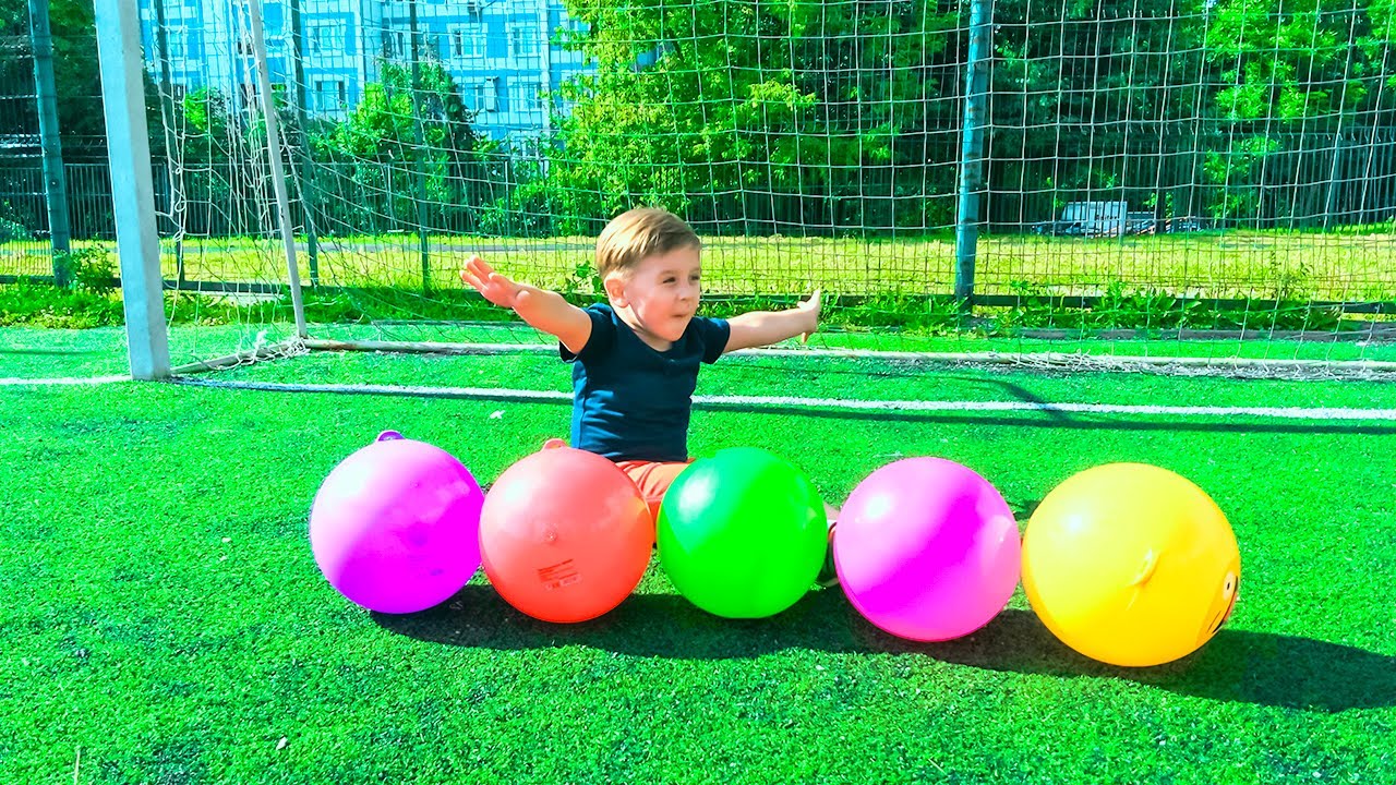 Learn Colors with Balls for Children and Toddlers | Play Football ...