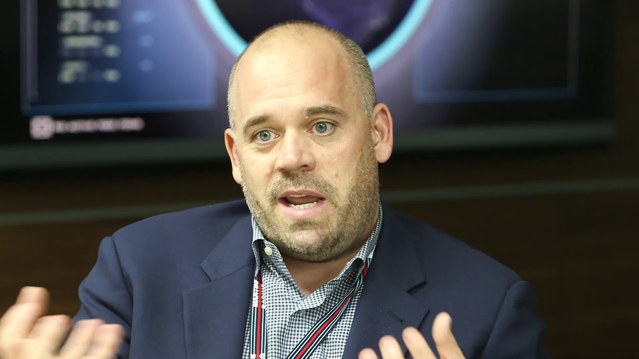 Press Release: StarHub CEO chooses IO Data Centers (2014) - YouTube