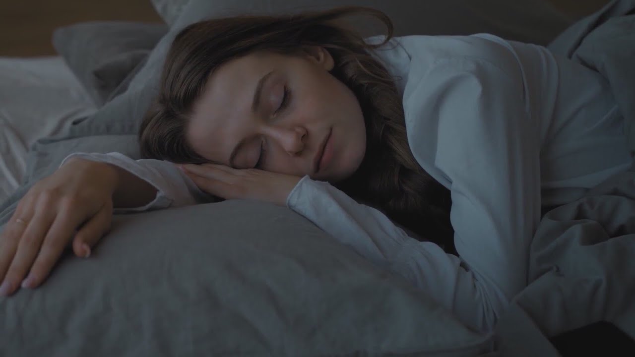 9@9: Here are a few facts about taking naps - YouTube