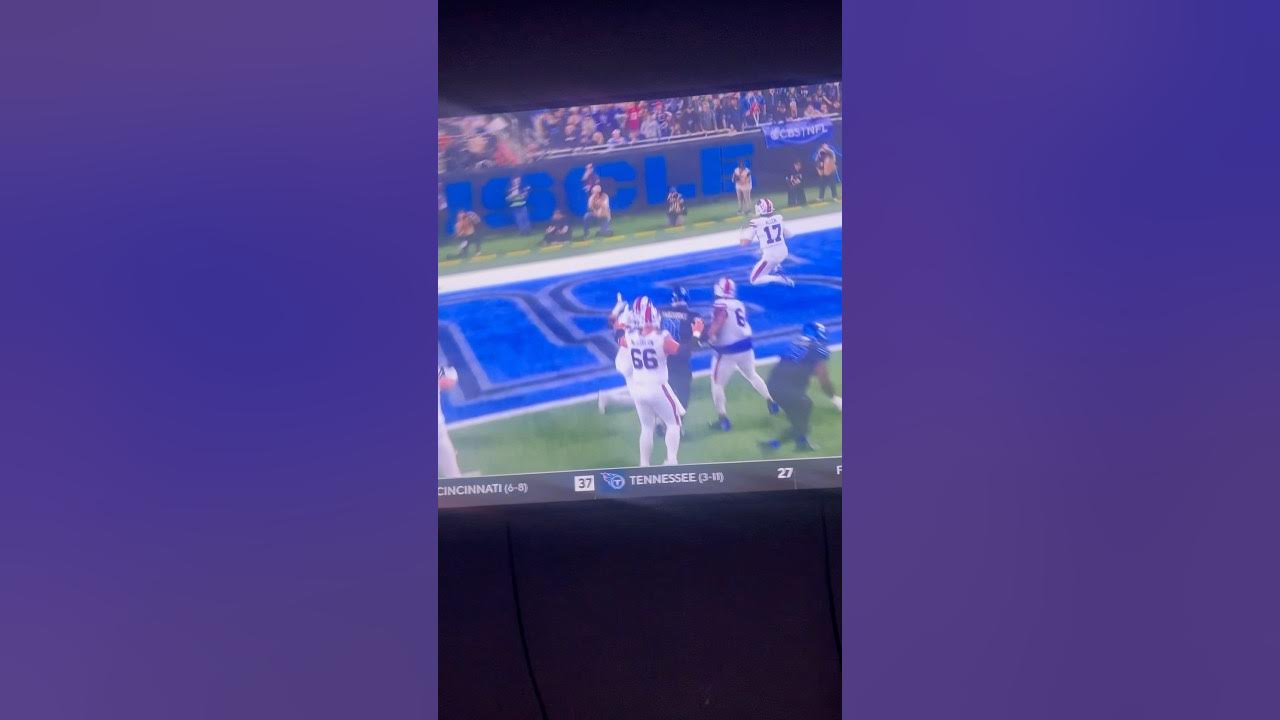Josh Allen get his second rushing td of the first quarter against the lions #joshallen - YouTube