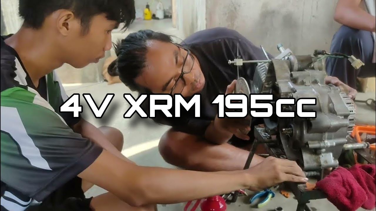 XRM 125 4V HEAD - YouTube