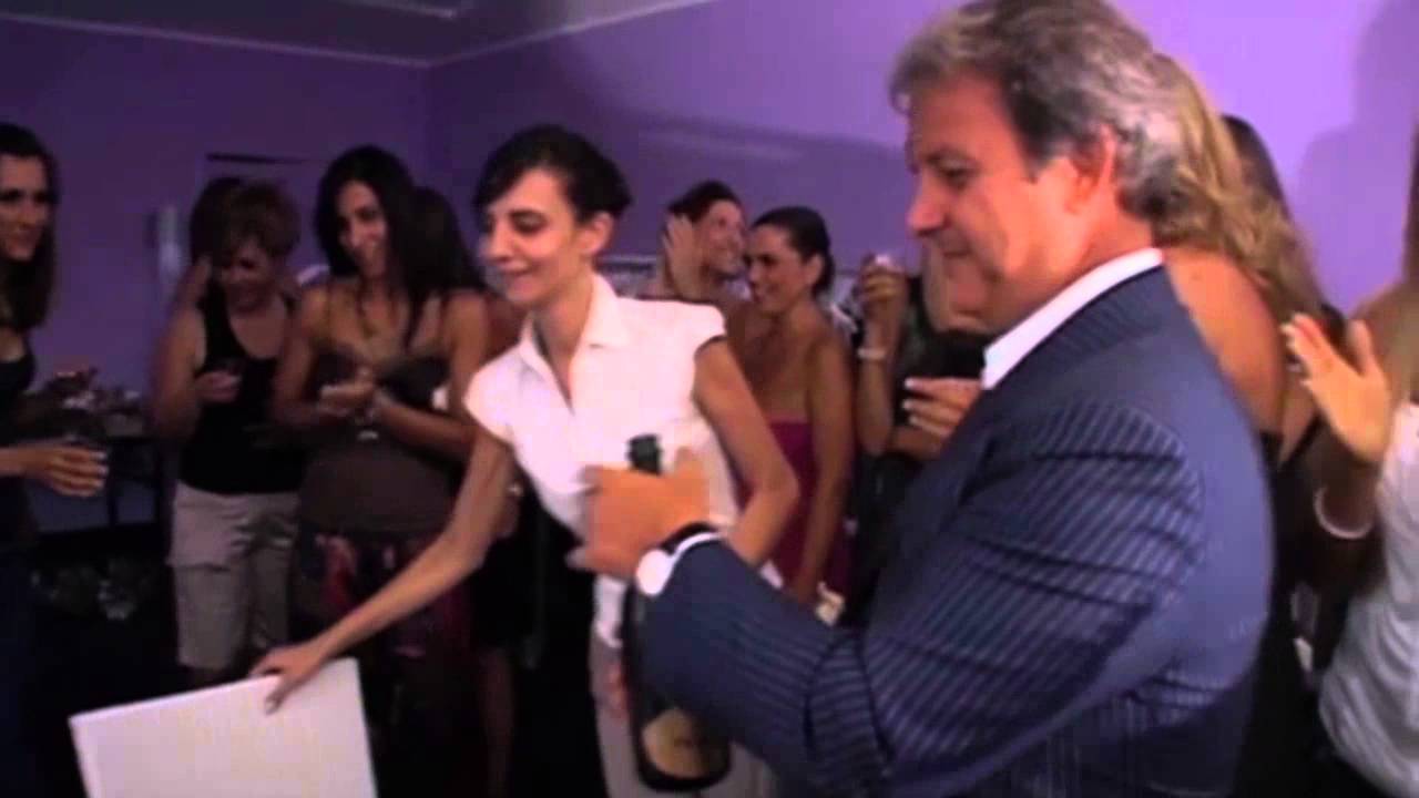 Francesca Ferrante - sfilata @ Villa Diamante - YouTube