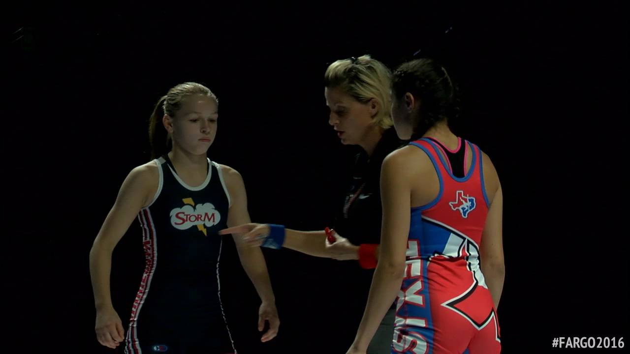 97 f, Emily Shilson, MN vs Naomi Chavez, TX - YouTube