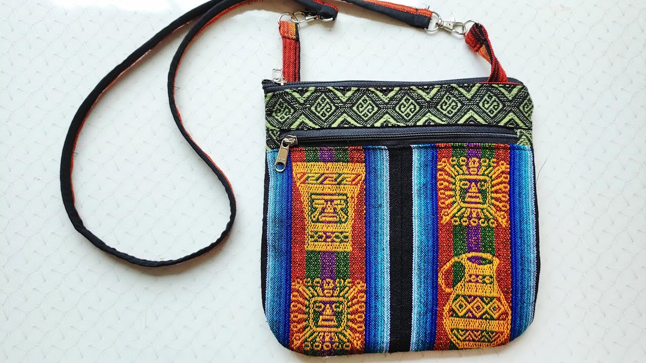 Este morral lo hicimos con una pierna de pantalón y retazos de manta ...