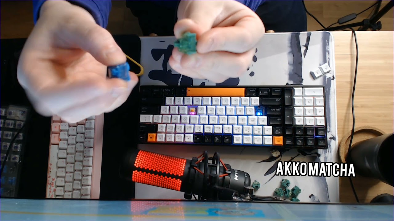 Akko CS Ocean Blue vs Glorious Pandas - Switch Comparison - YouTube