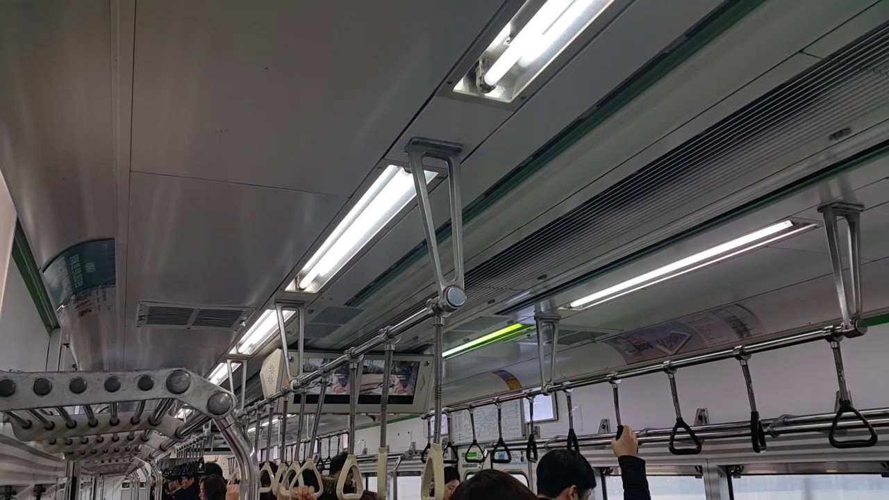 서울메트로 2호선 외선순환 열차 잠실나루 → 강변 (MELCO Chopper) - YouTube